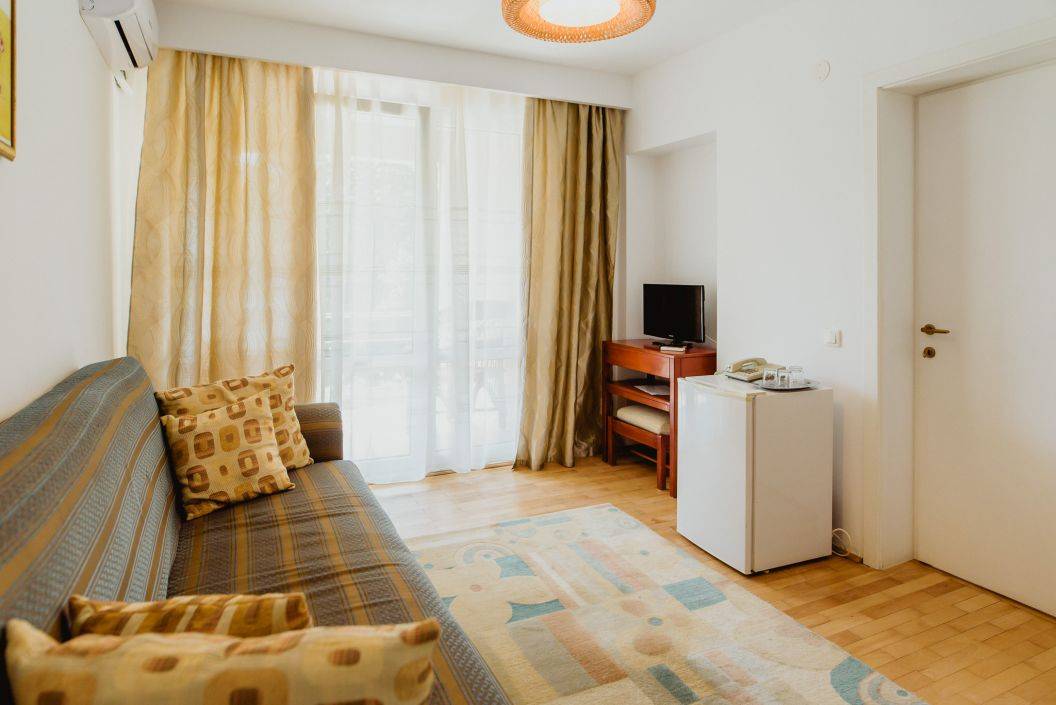 Sarbatori de Pasti 2024 Eforie Nord Hotel Carmen Pico Mar Travel