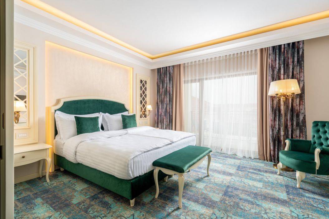 Cazare 2023 Sebes Hotel Leul de Aur**** Pico Mar Travel