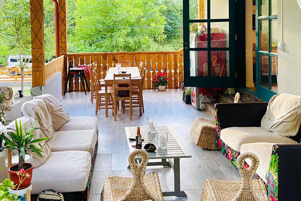 Revelion 2025 Alunis Colti Casa Lila Pico Mar Travel