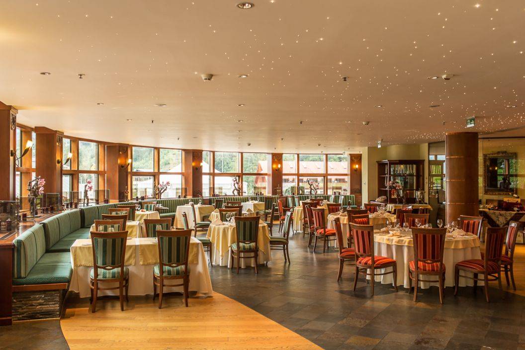 Revelion 2021 in Azuga Hotel Lux Garden***** Pico Mar Travel