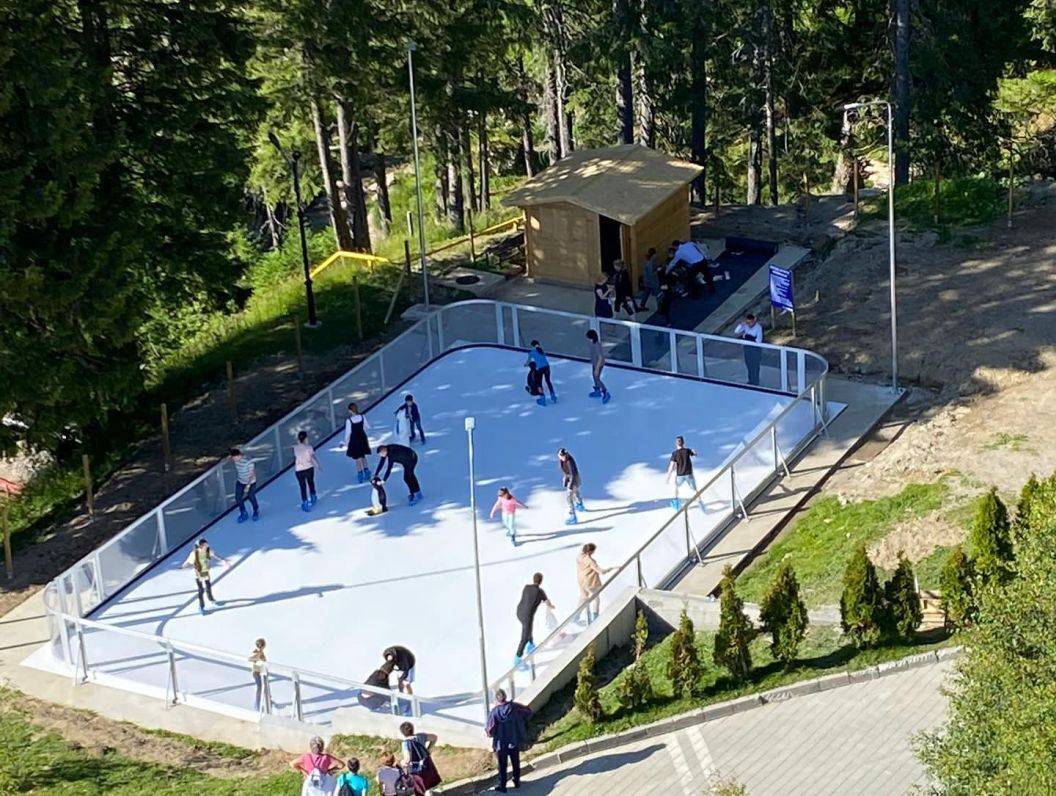 Sarbatori de Pasti 2024 in Parcul Natural Bucegi Hotel Pestera**** Pico ...
