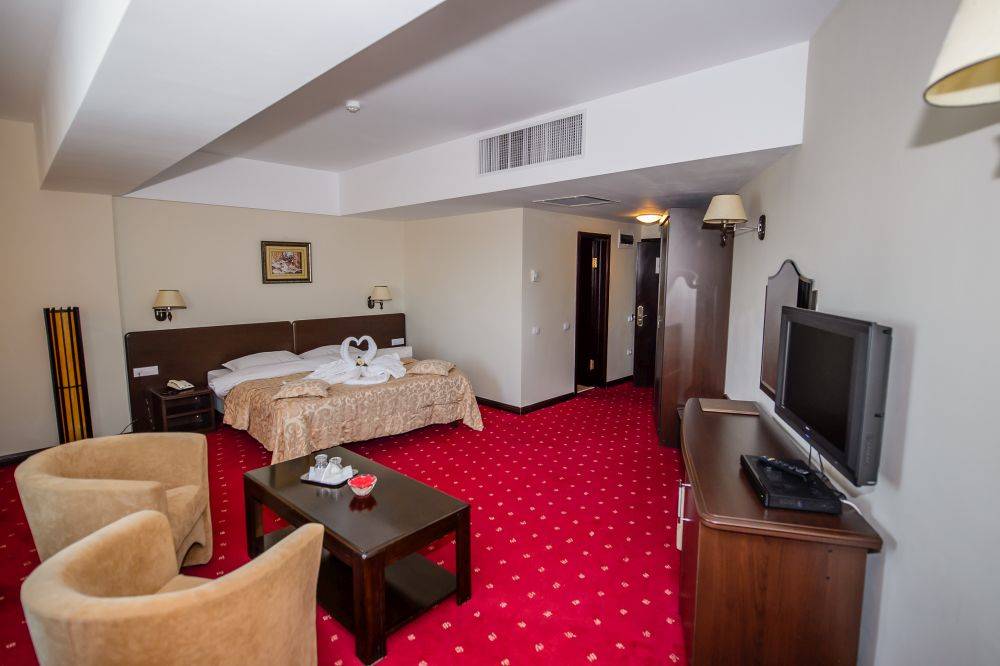 Cazare 2020 Tulcea – Hotel Esplanada**** Pico Mar Travel