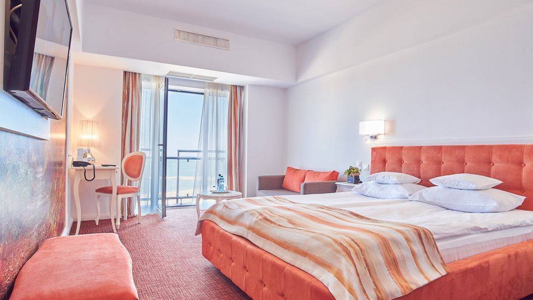 Cazare 2024 Constanta Hotel Continental Forum**** Pico Mar Travel