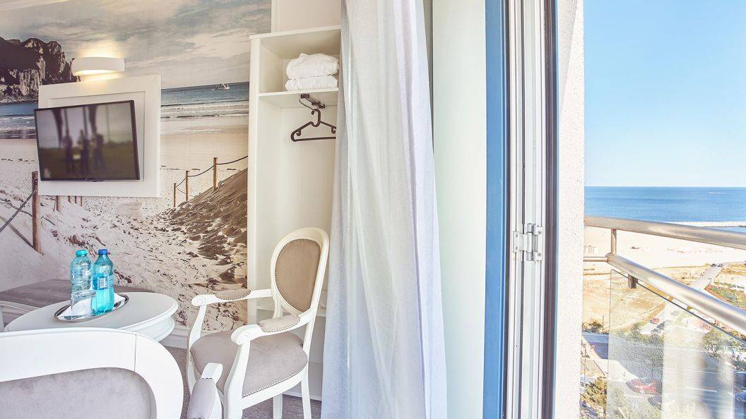 Cazare 2024 Constanta Hotel Continental Forum**** Pico Mar Travel