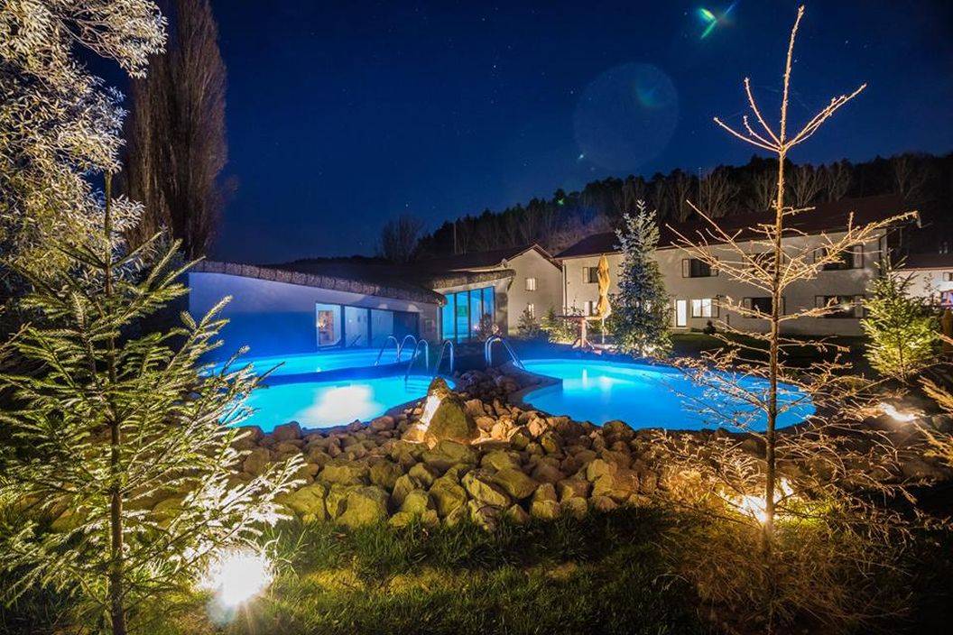 Revelion Magic 2023 in Vulcan Brasov Hotel Wolkendorf Bio & SPA ...