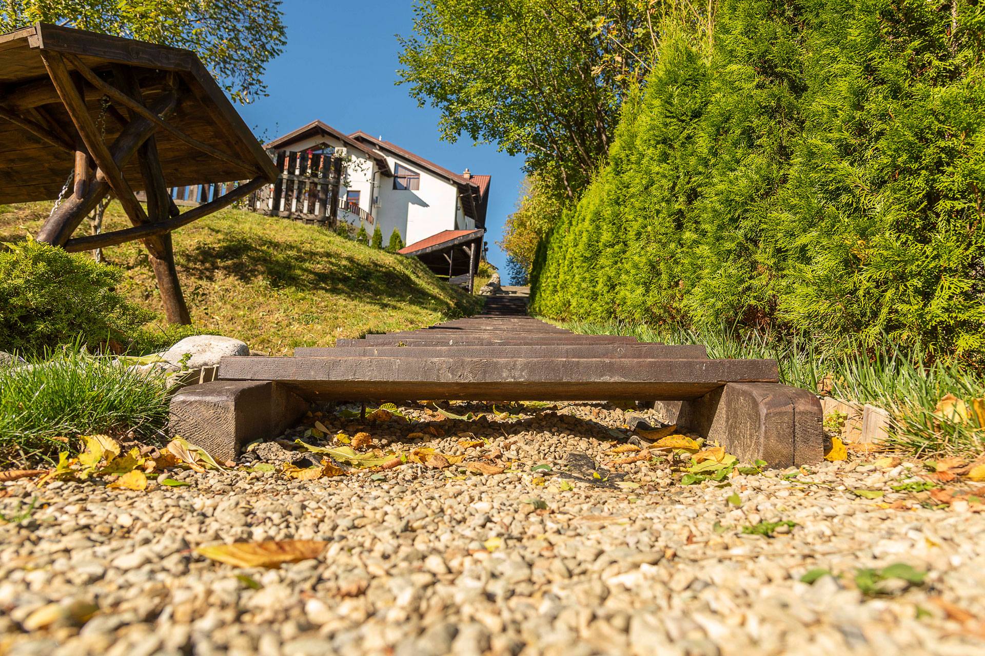 Sejur Bran Predelut Pensiunea Transylvanian Inn Pico Mar Travel