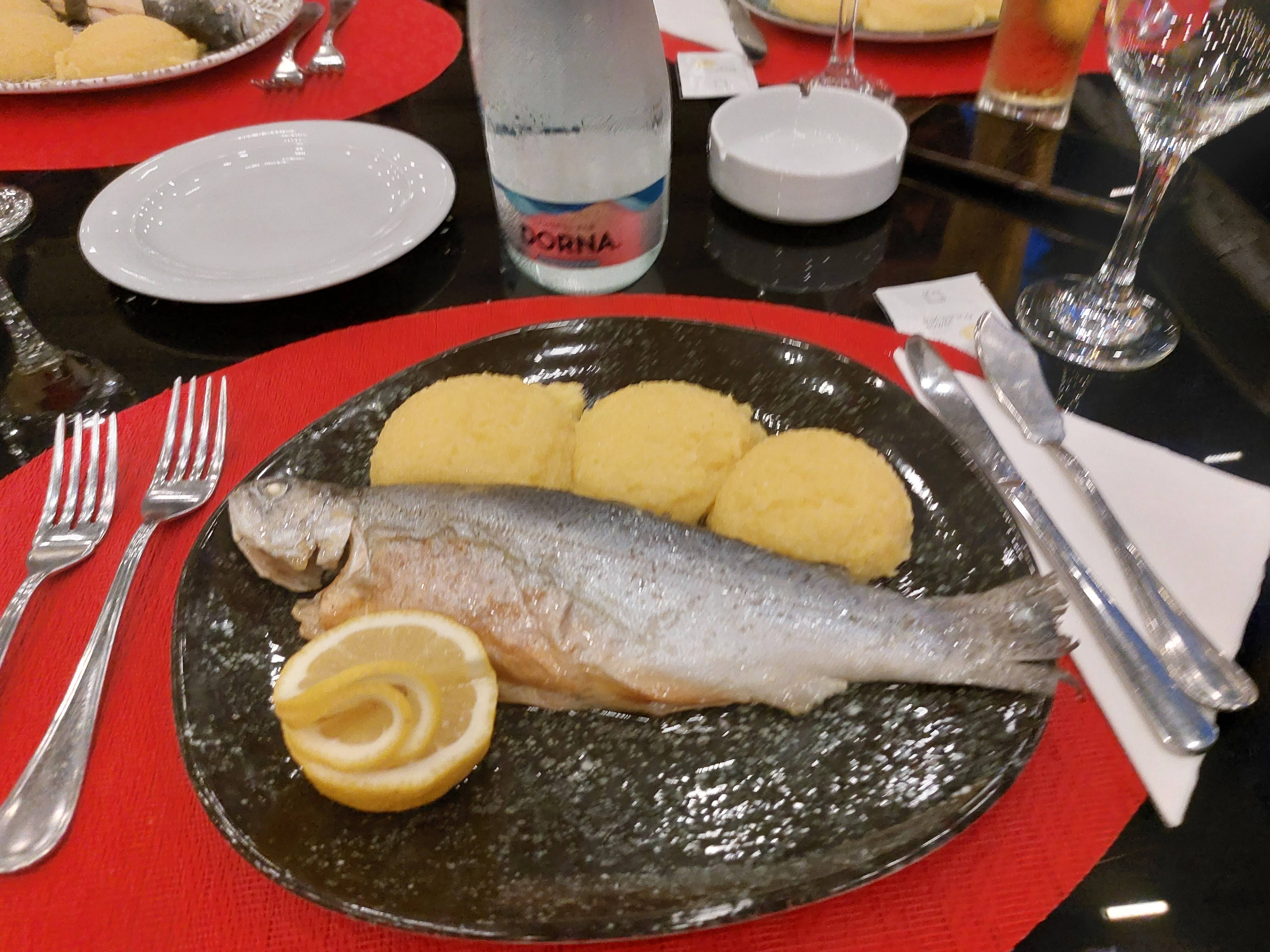 Sfantul Andrei si Ziua Nationala 2023 in Muntii Sureanu Pensiunea Perla ...