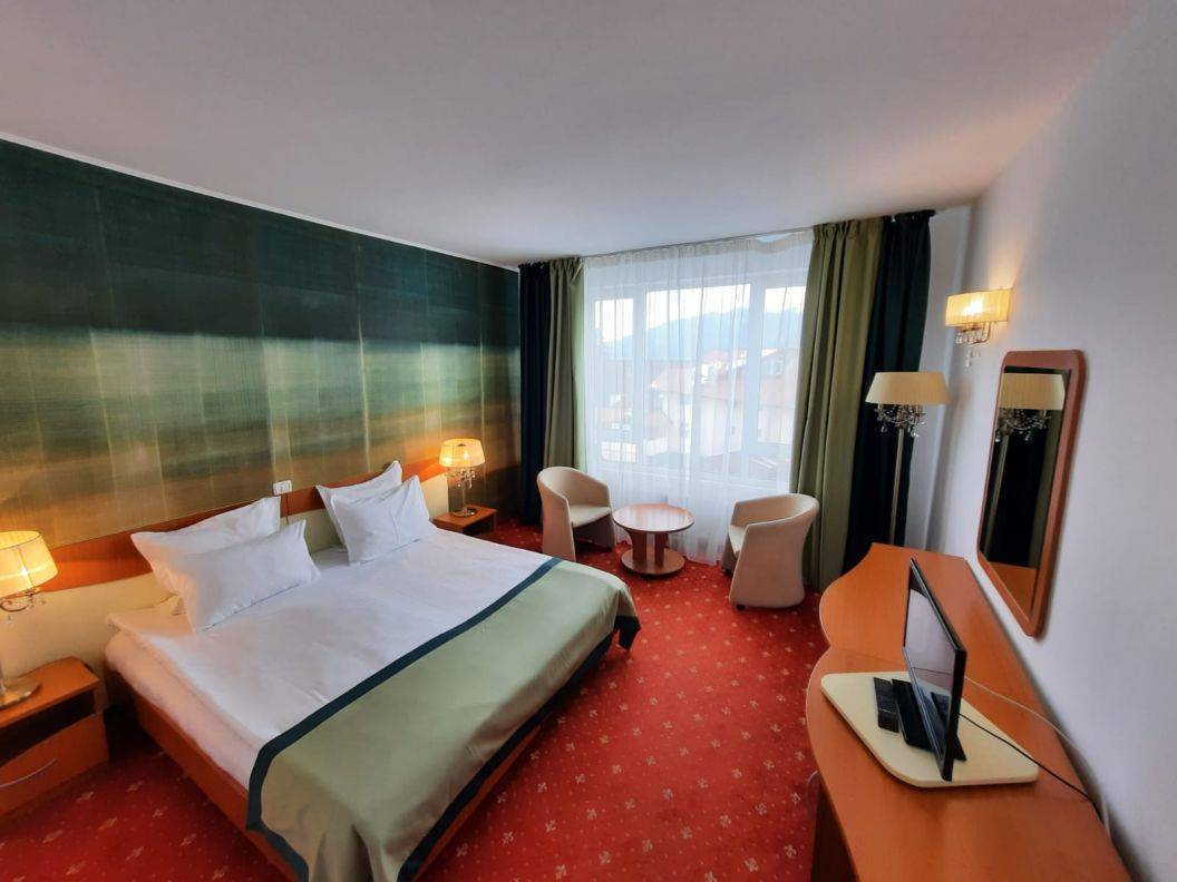 Sarbatori de Pasti 2022 in Predeal Hotel Atrium Panoramic SPA**** Pico ...