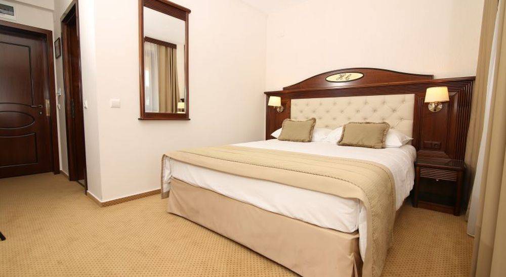 Revelion 2022 la munte Predeal Hotel Carmen**** Pico Mar Travel