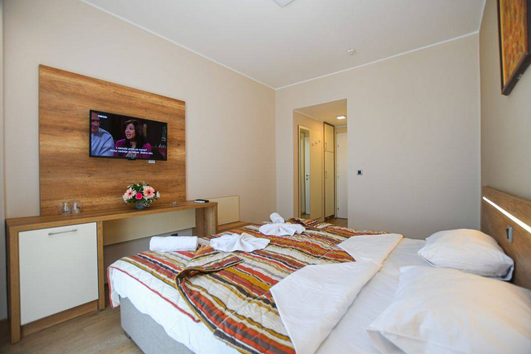 Sarbatori de Pasti 2024 Kladovo Hotel Djerdap Pico Mar Travel