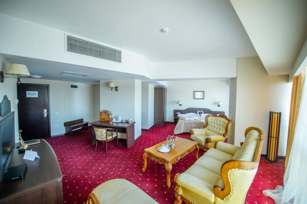 Cazare 2020 Tulcea – Hotel Esplanada**** Pico Mar Travel