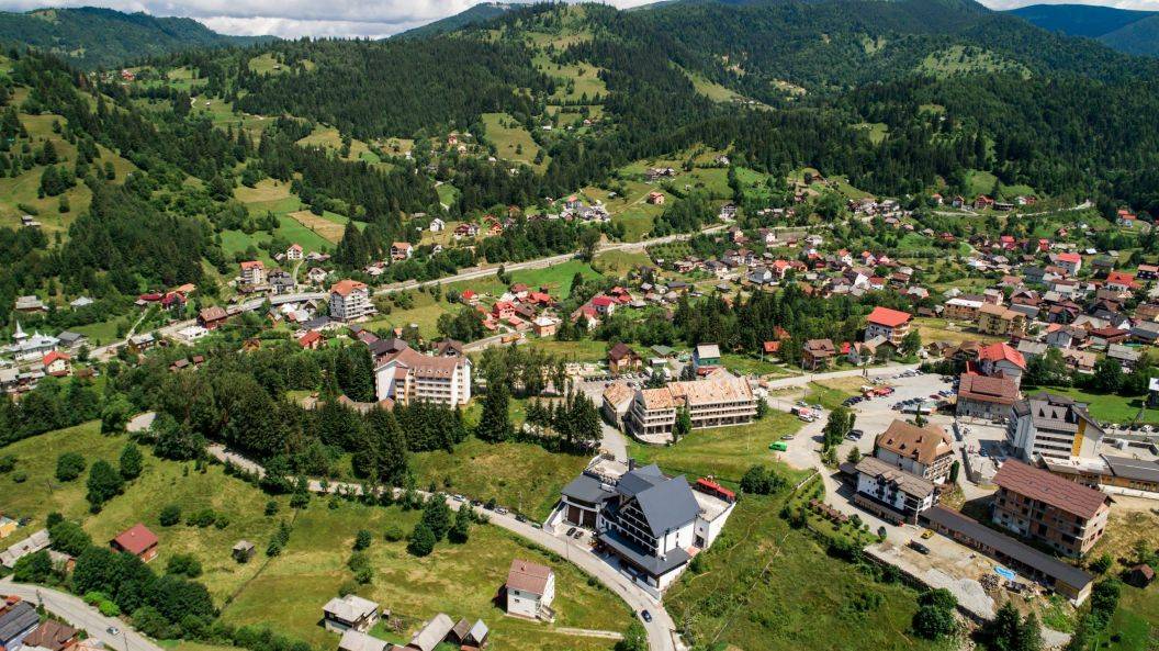 Revelion 2025 Maramures Borsa Hotel Roman Pico Mar Travel
