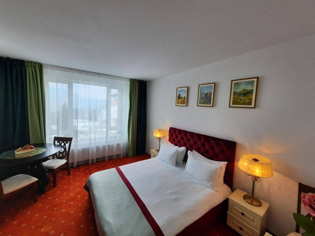 Sarbatori de Pasti 2022 in Predeal Hotel Atrium Panoramic SPA**** Pico ...